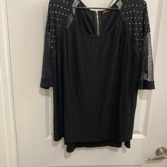 Belldini | Tops | Belldini Black Top With Lace And Studded Sleeves ...